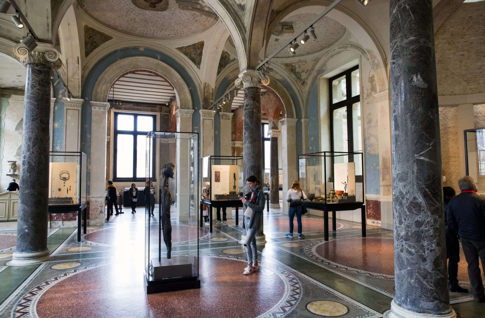 Neues Museum Berlin | Starting from € 16 - 2024